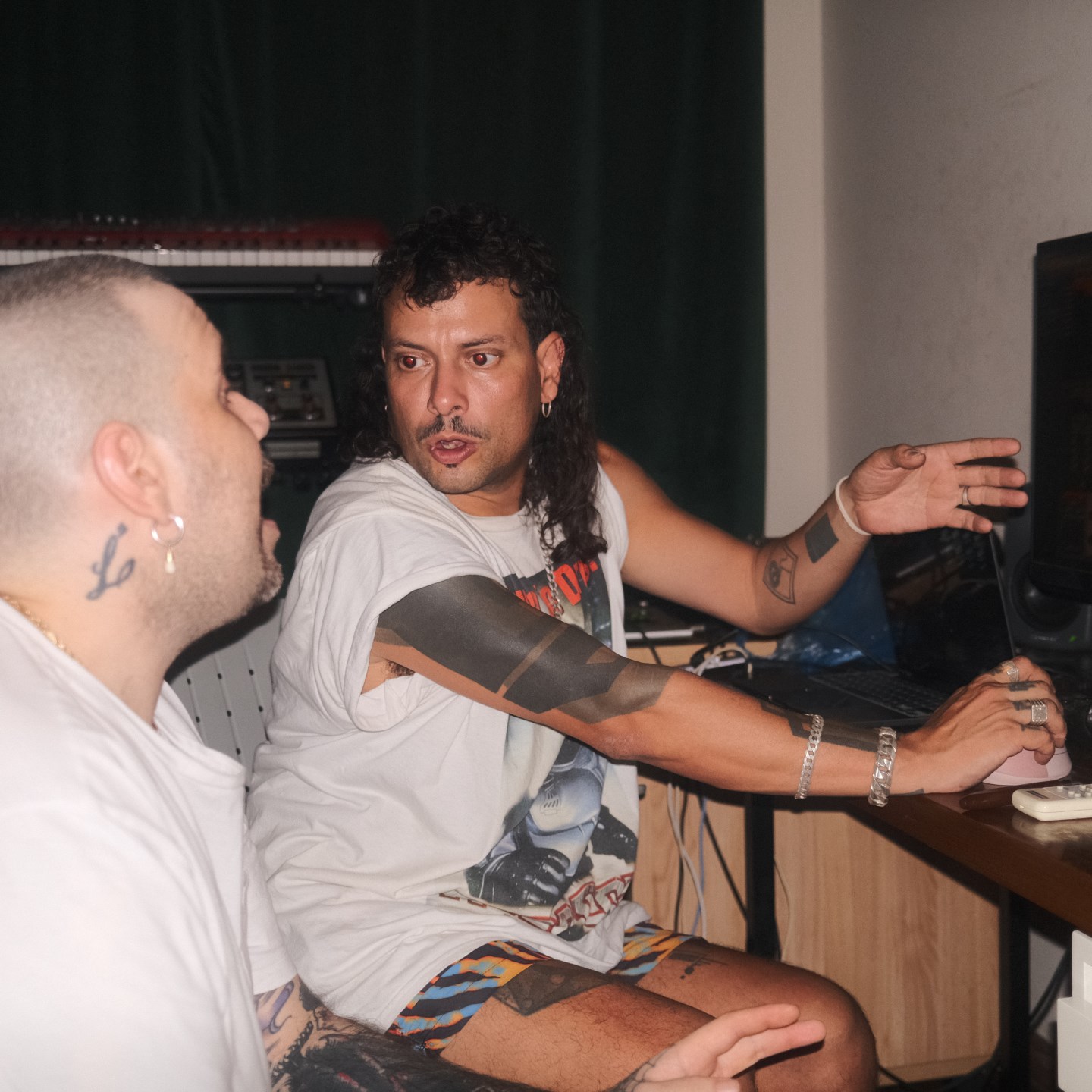 chavi · Artist Profile