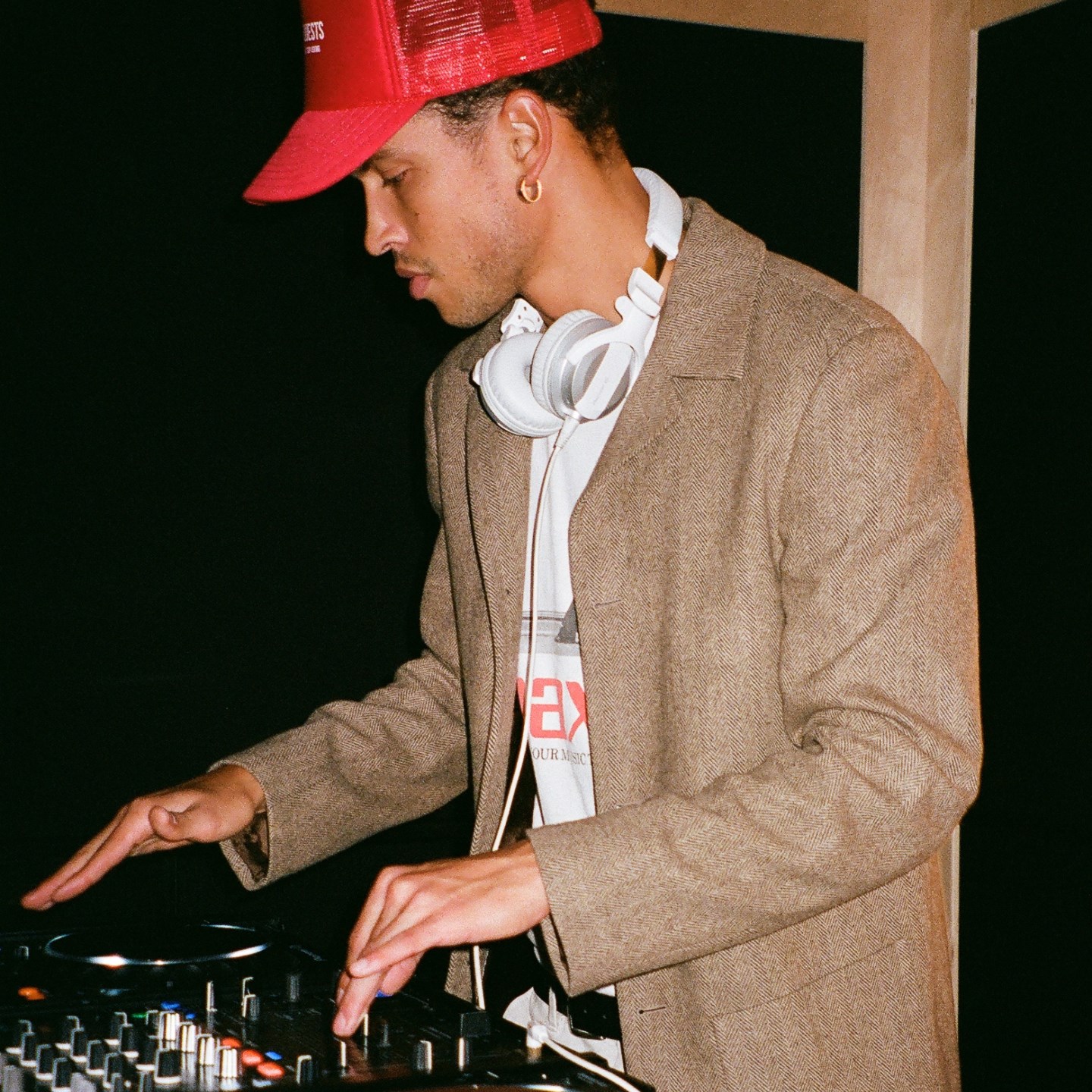 Chris Moore (2) · Artist Profile