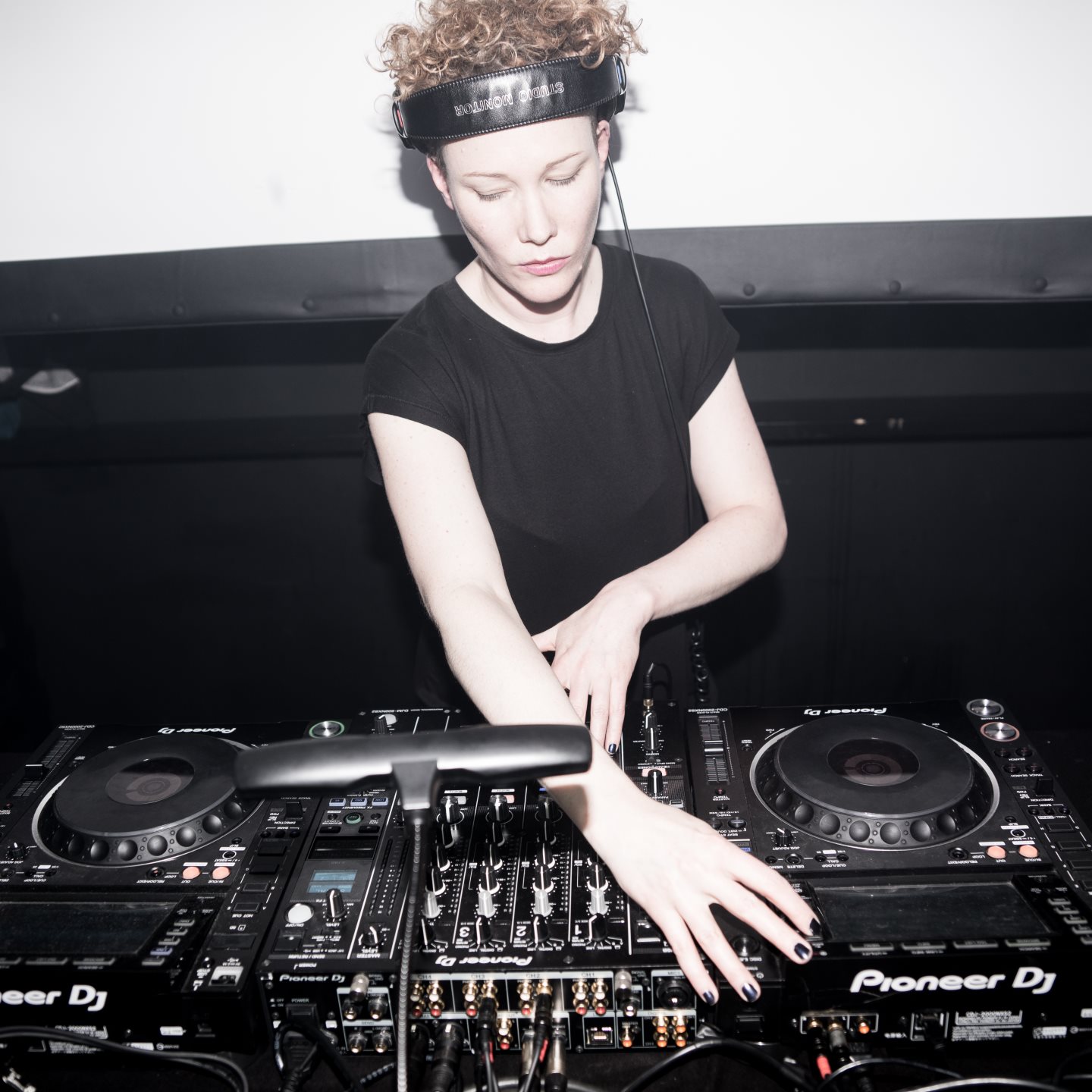 Claire Hardman · Artist Profile