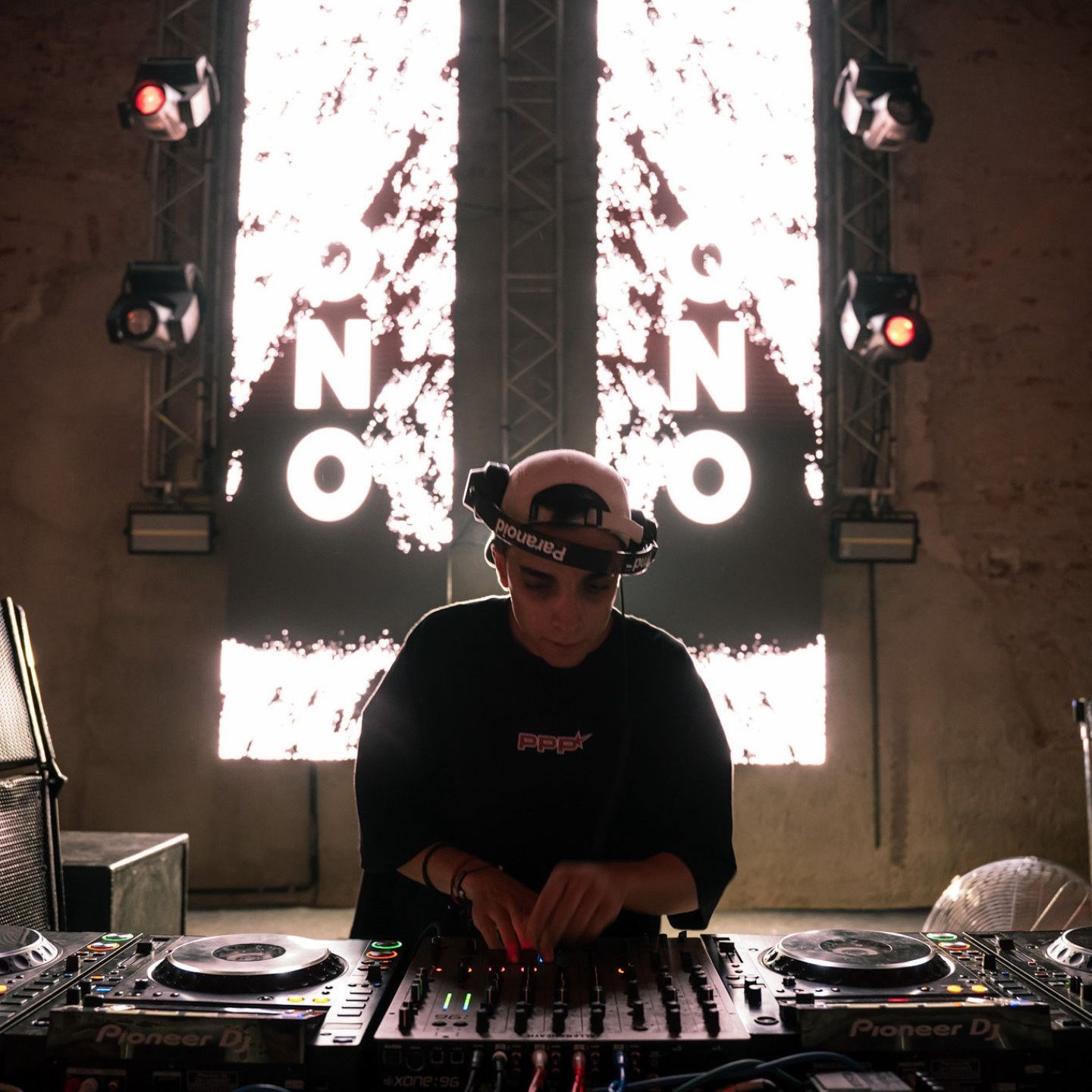 Cono (3) · Artist Profile