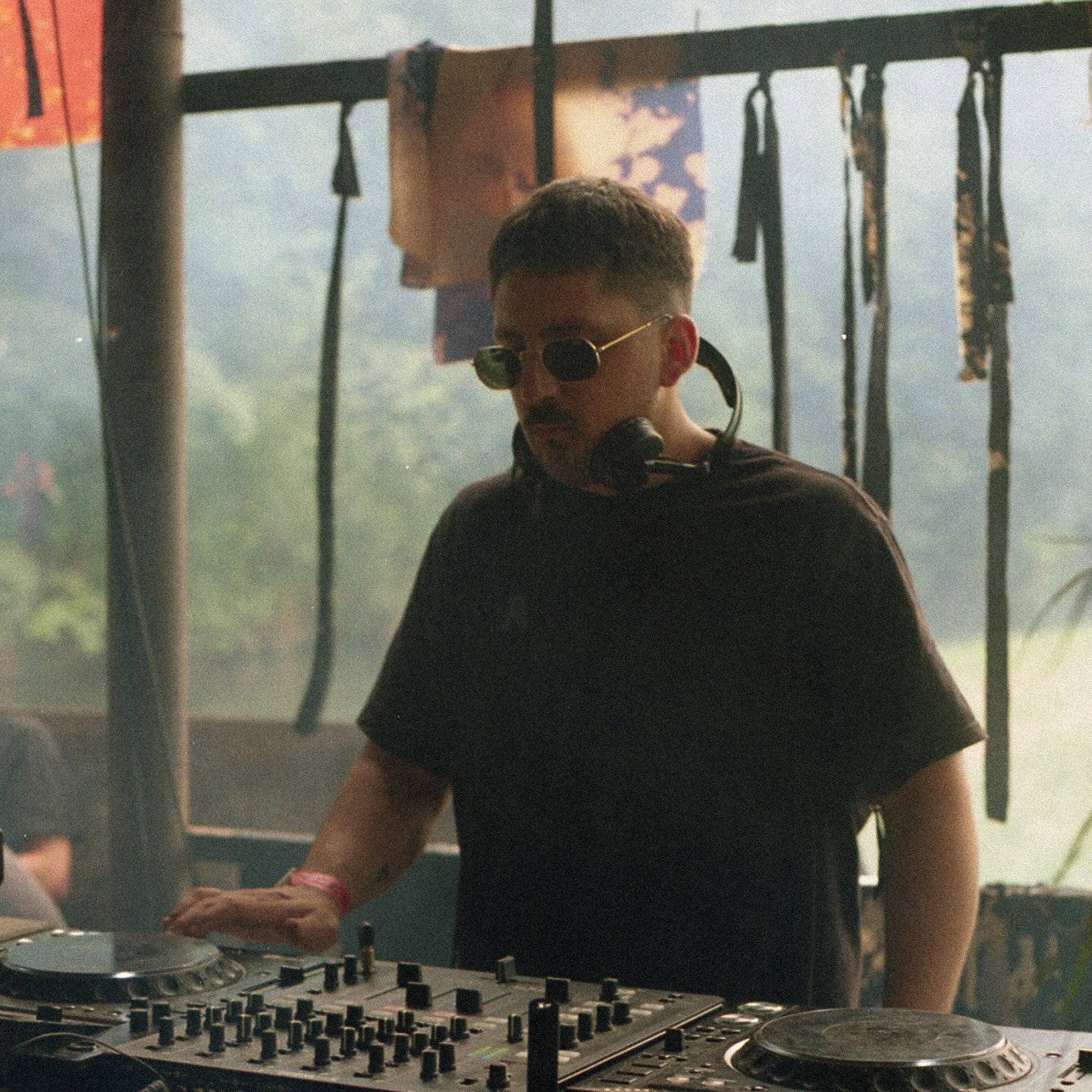 Cosmodan · Artist Profile