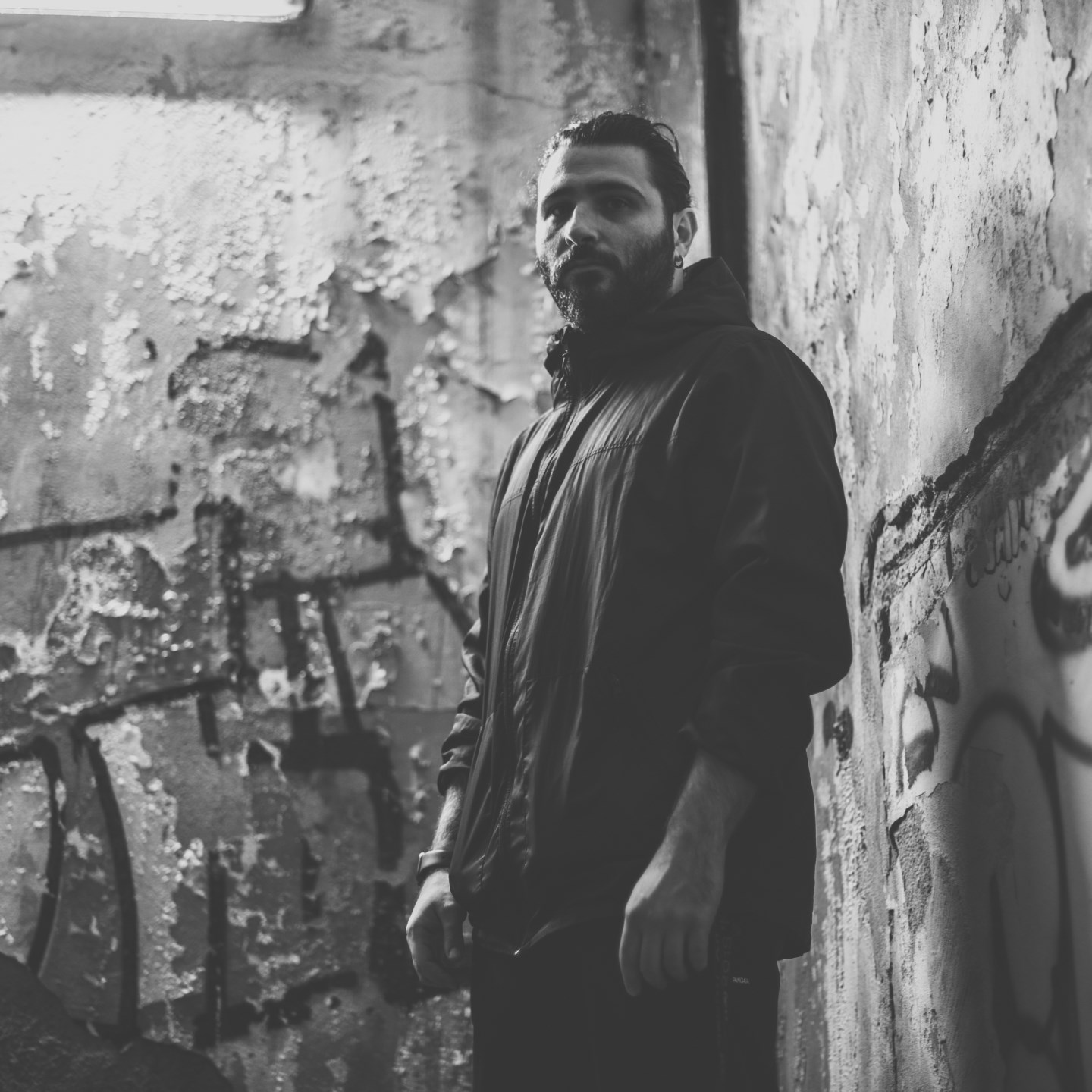 Cosmo X · Perfil del artista