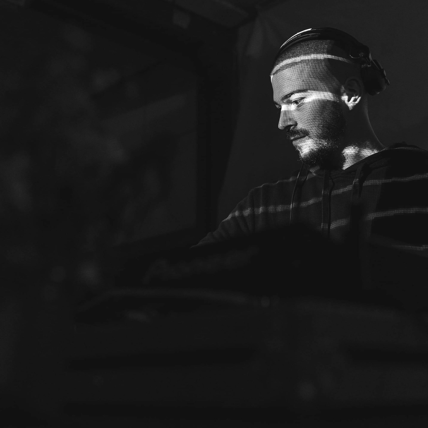 CRAVO · Artist Profile