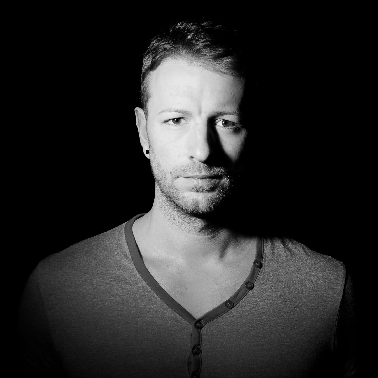 Daniel Herrmann · Artist Profile