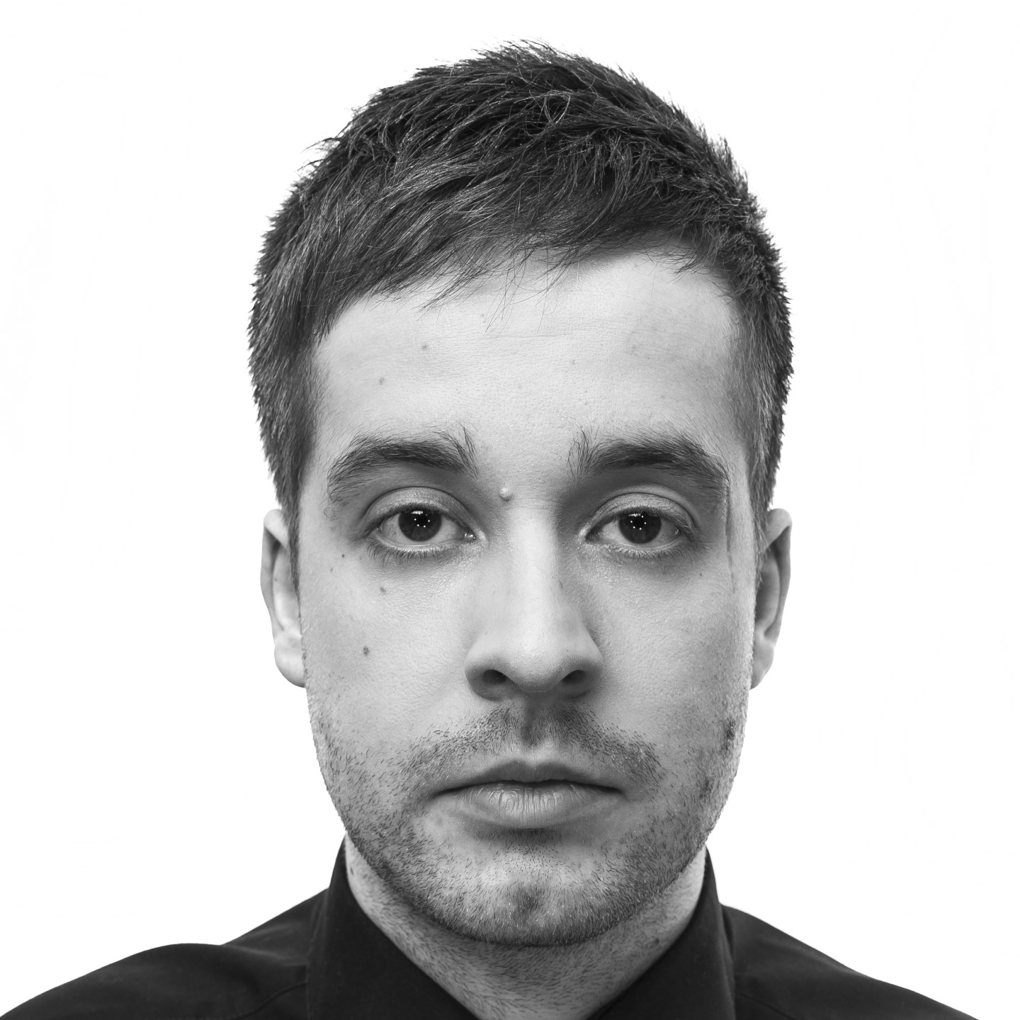 Daniel Ledwa · Artist Profile