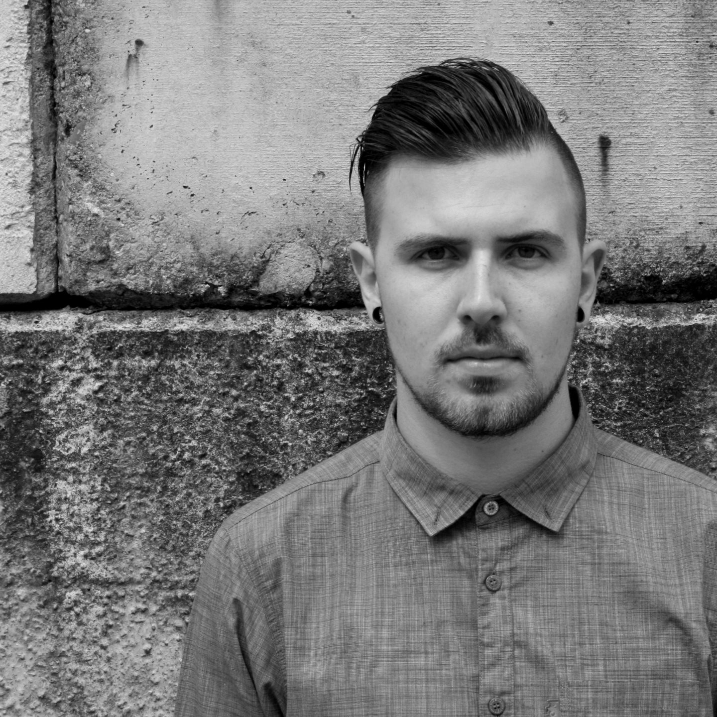 Danny Woof · Artist Profile