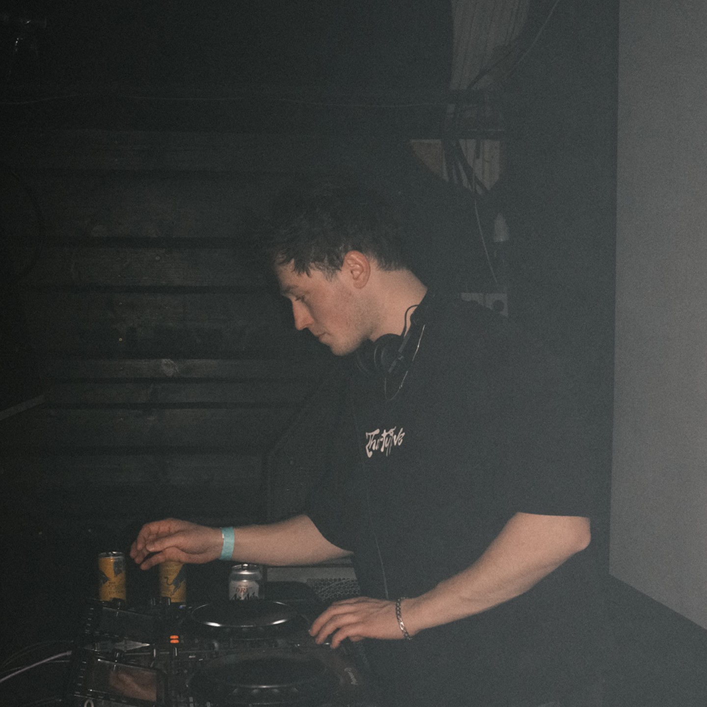 Dante Paris · Artist Profile