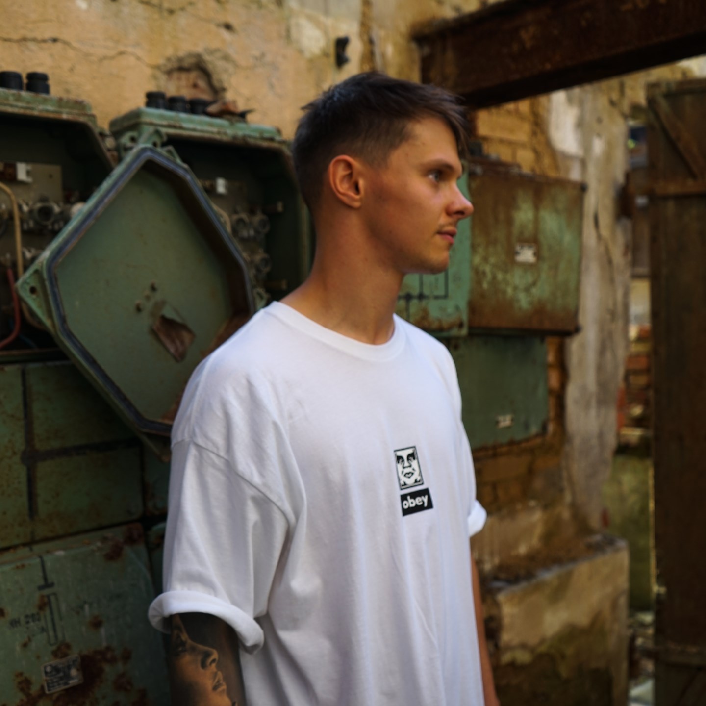 David Mager · Biography