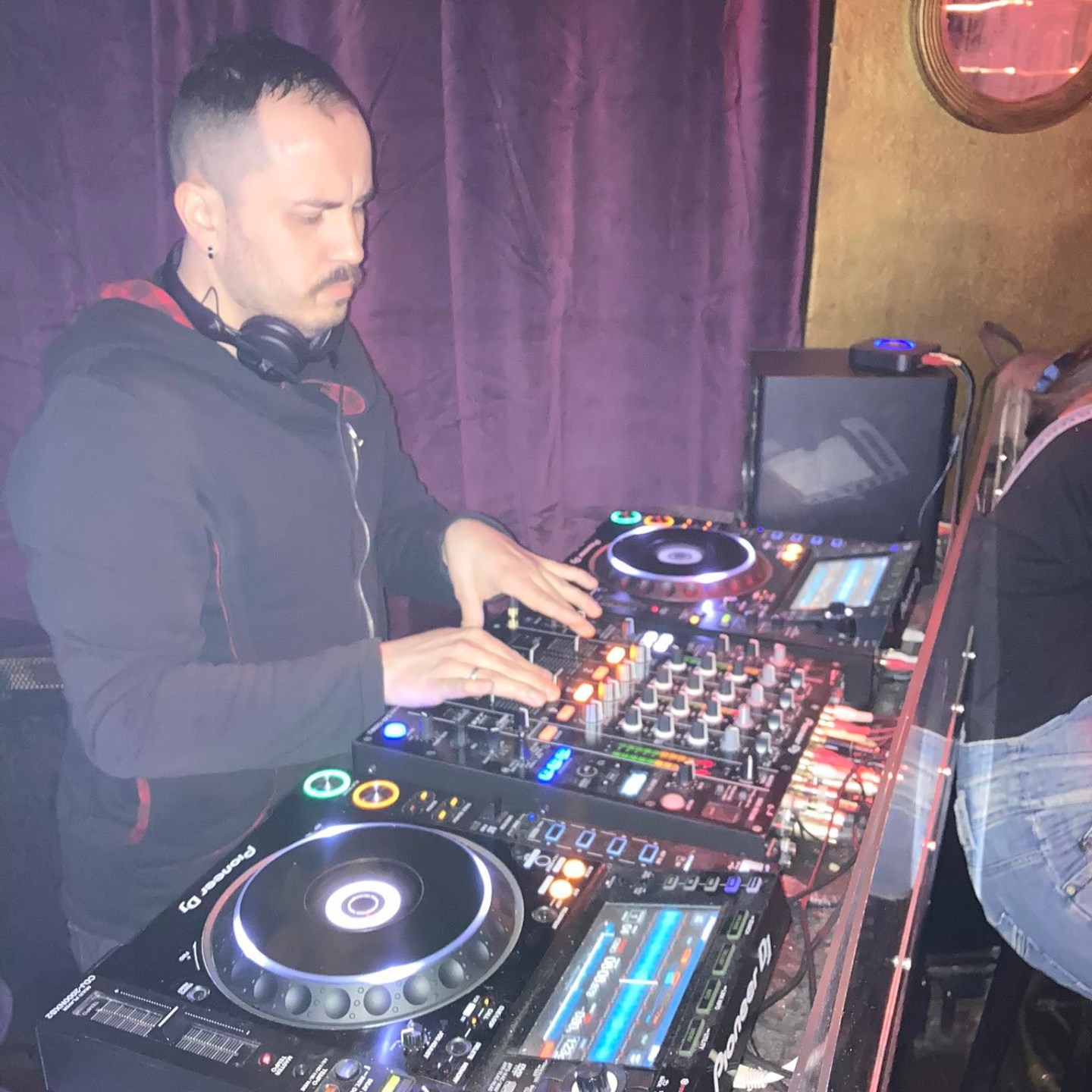 der KØCH · Artist Profile