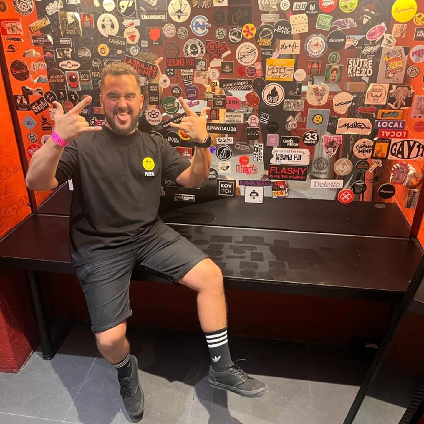 Derk · Artist Profile