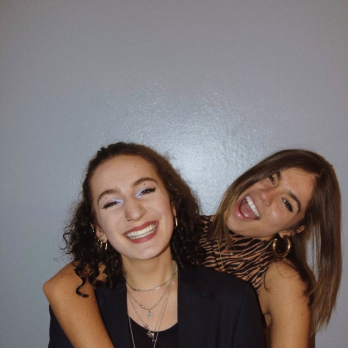 Digging The Underground · Artist Profile