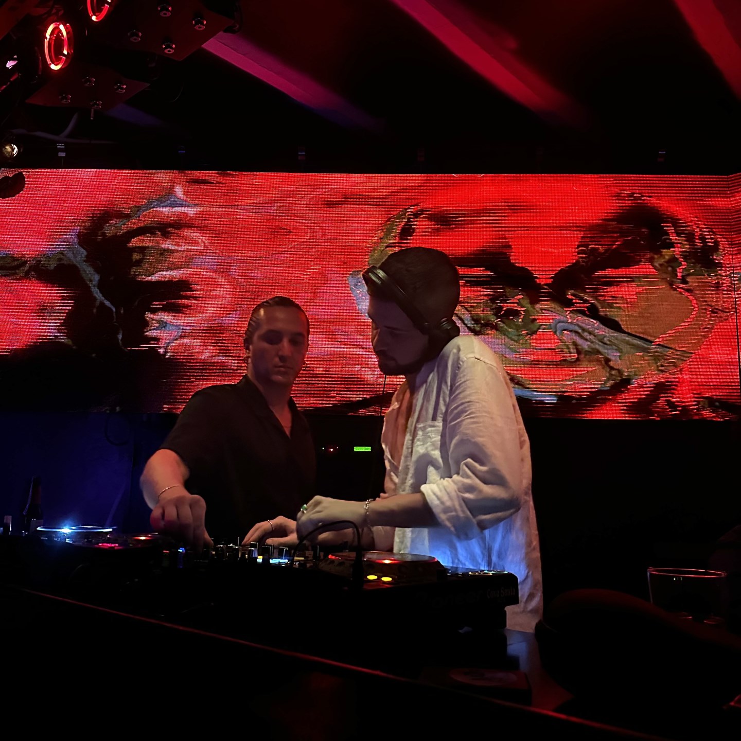 DIGGIN' SOUNDSYSTEM · Artist Profile