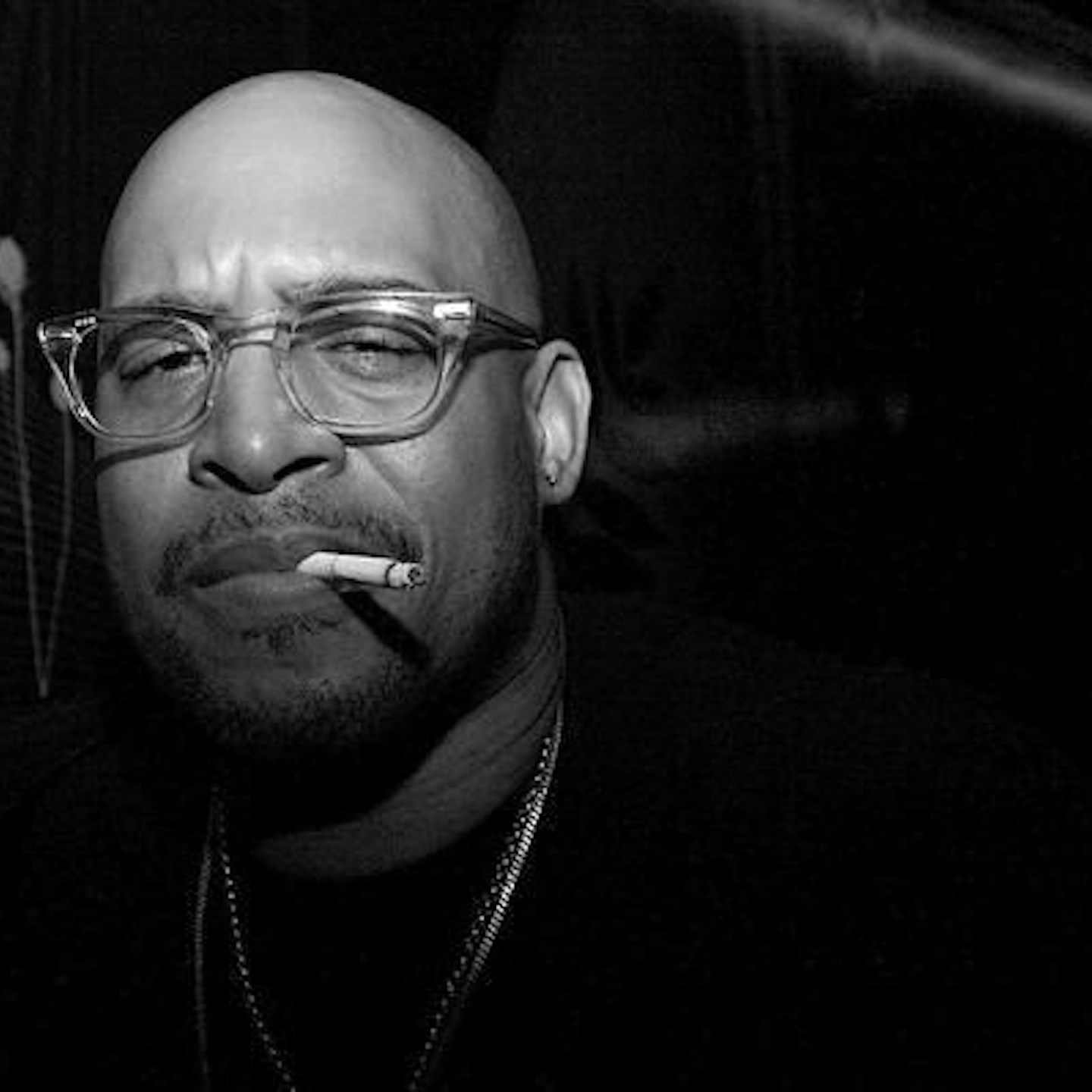 Diz (1) · Biography