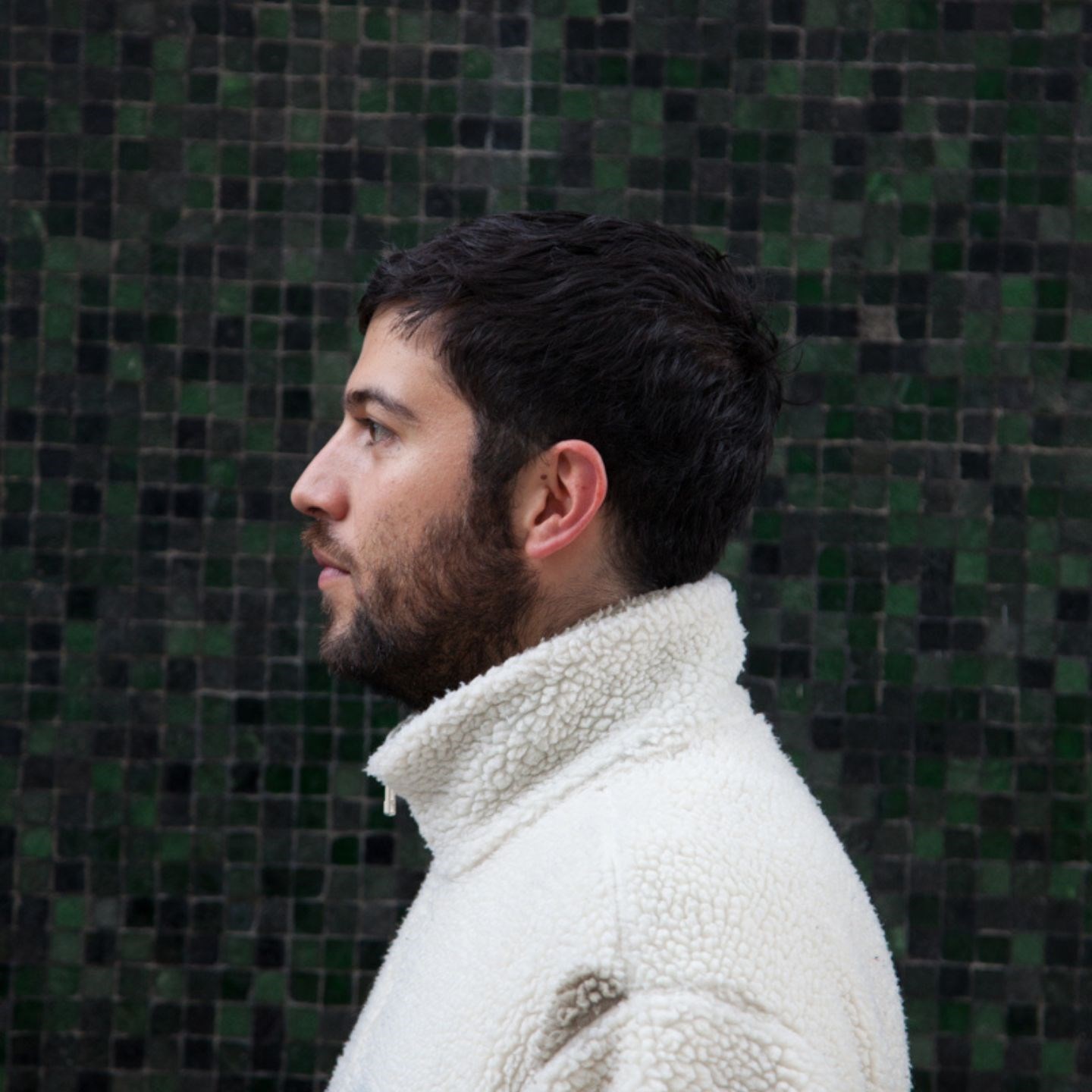 dj +1 · Artist Profile