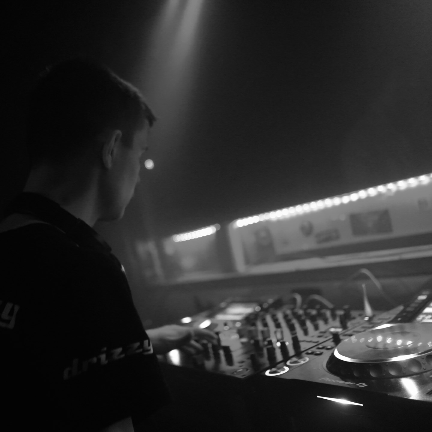 DJ Drizzy · Artist Profile