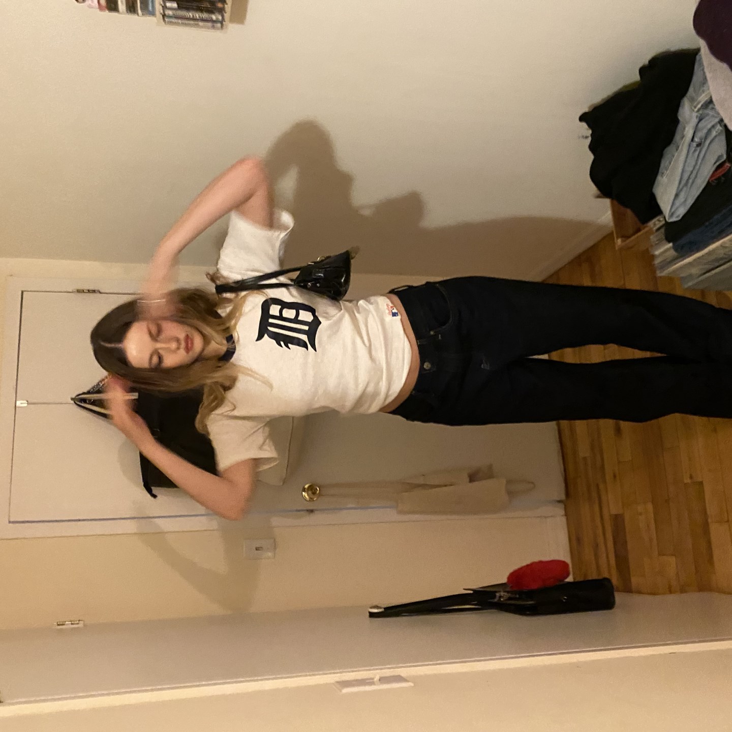 Dj Ellie · Artist Profile