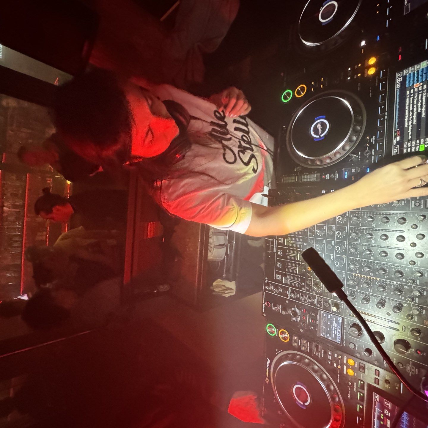 Dj Molly More · Artist Profile