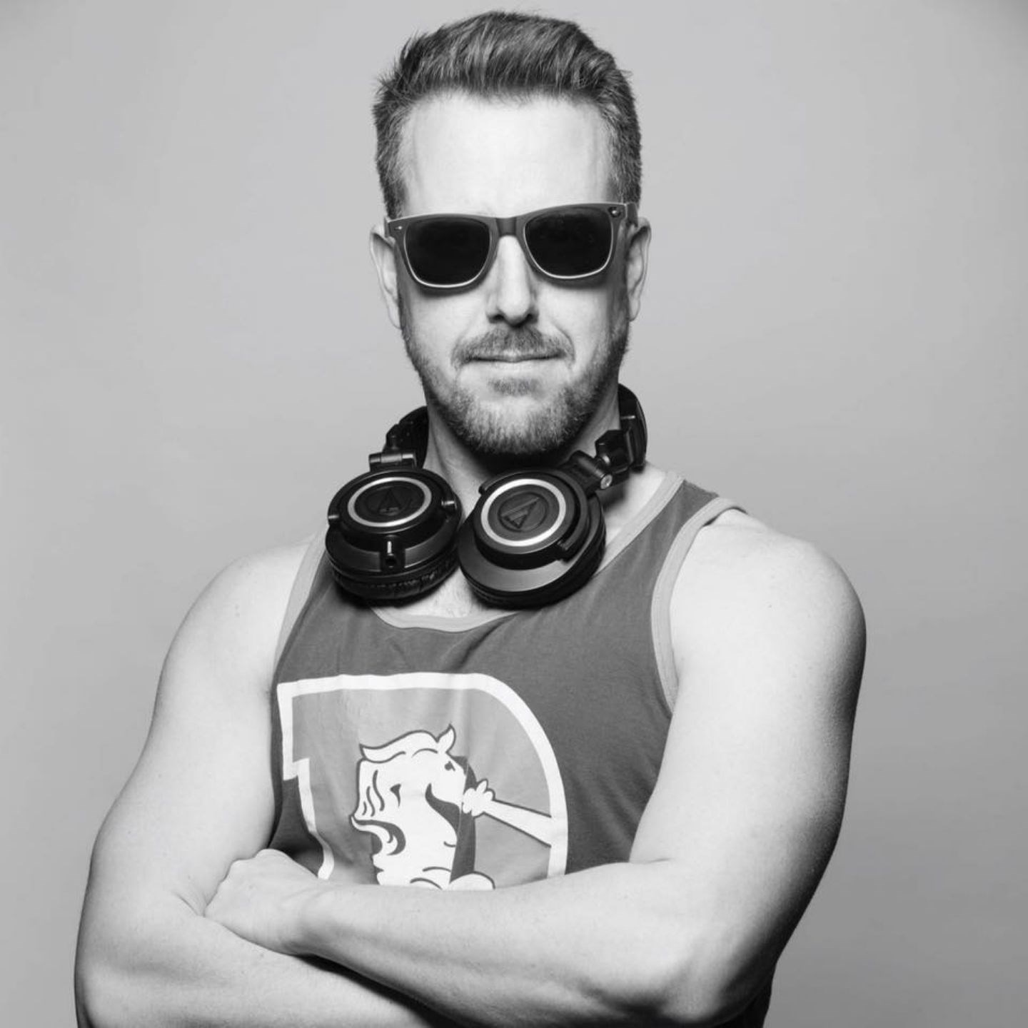 DUGAN · Artist Profile