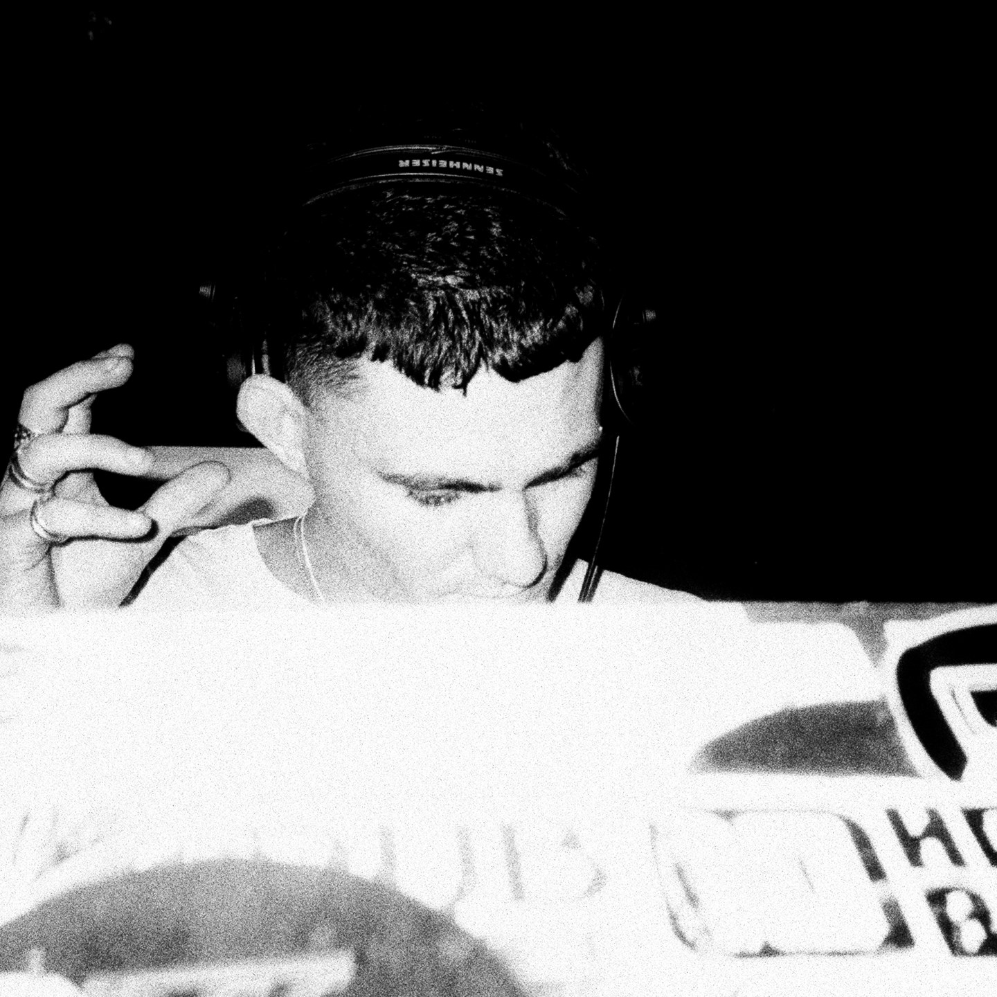 Duncan Thomas · Biography