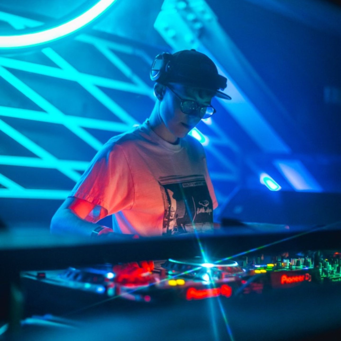 E-Mood · Artist Profile