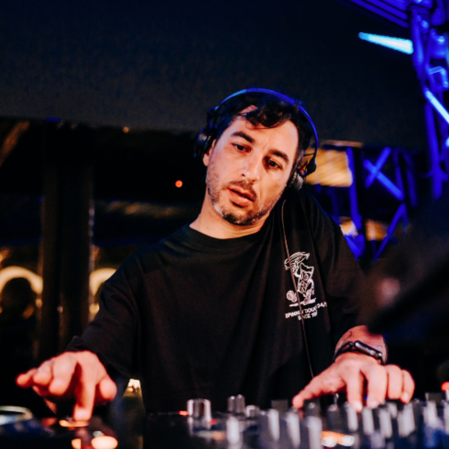 Ed Amorosi · Biografie