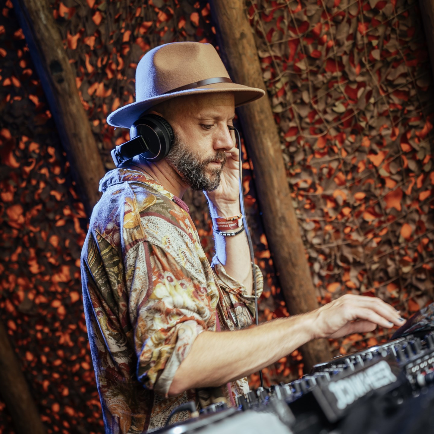 Ed Noodle · Tour Dates & Tickets