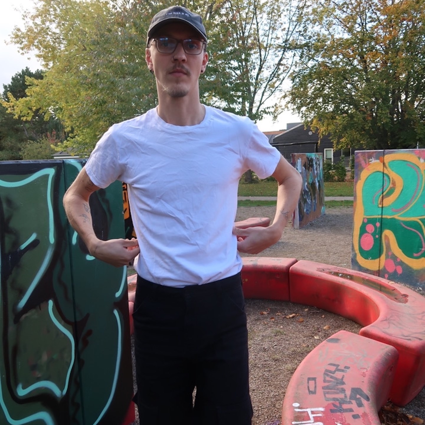 EI.VN · Artist Profile