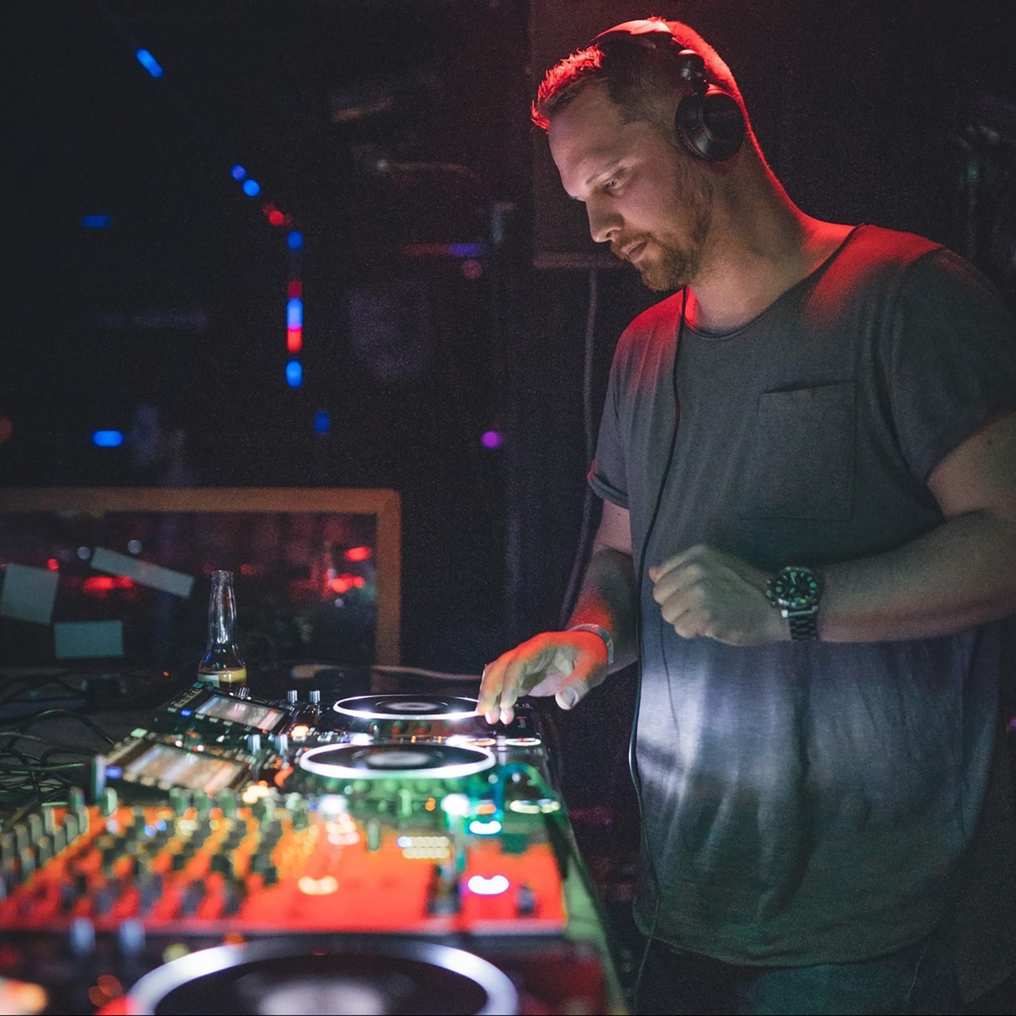 Electric Boutique · Artist Profile