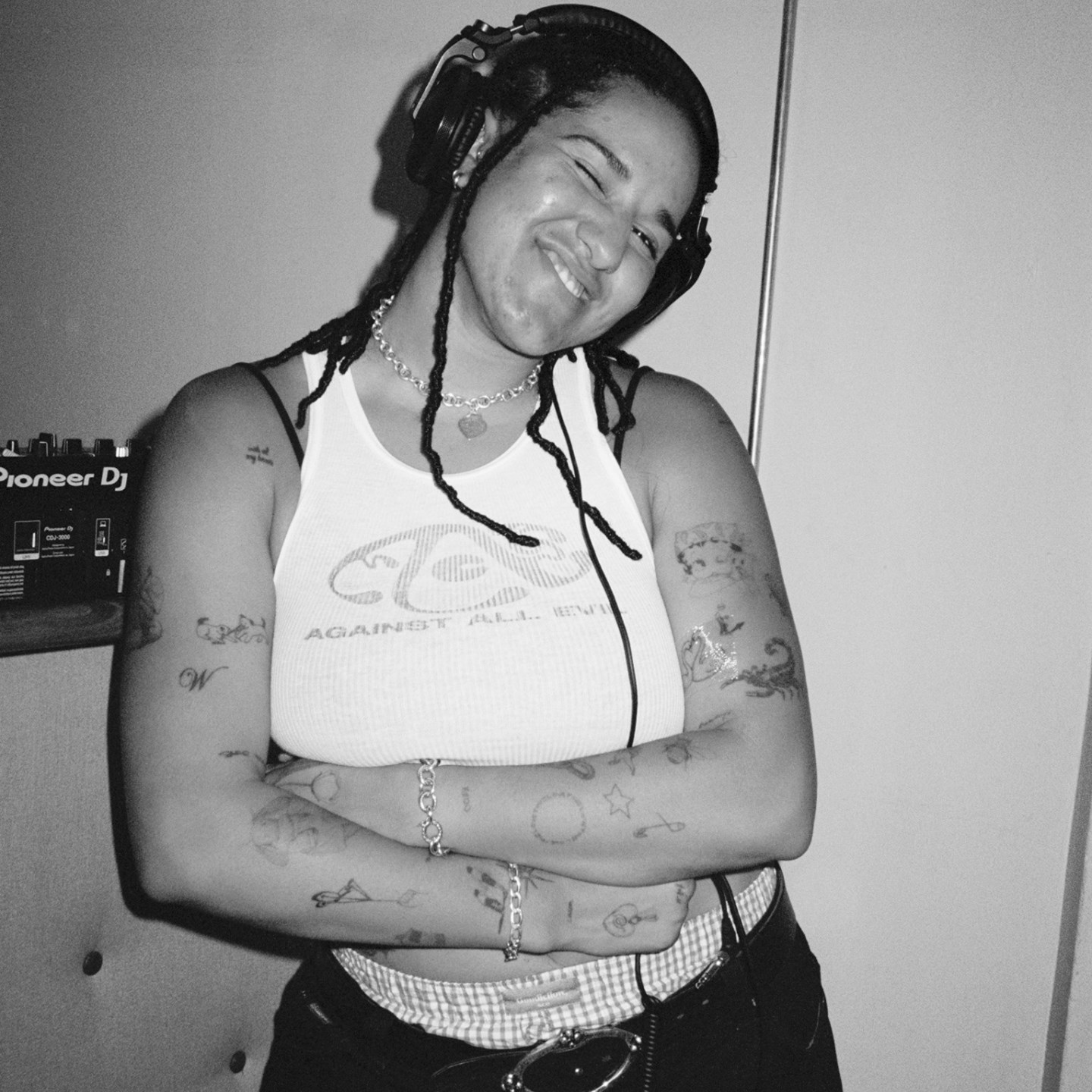 Ella Warren · Artist Profile