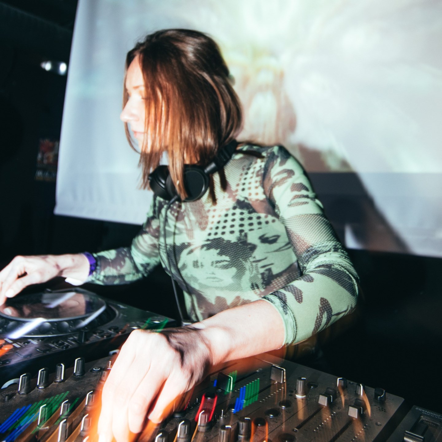 Ellie(BG) · Artist Profile