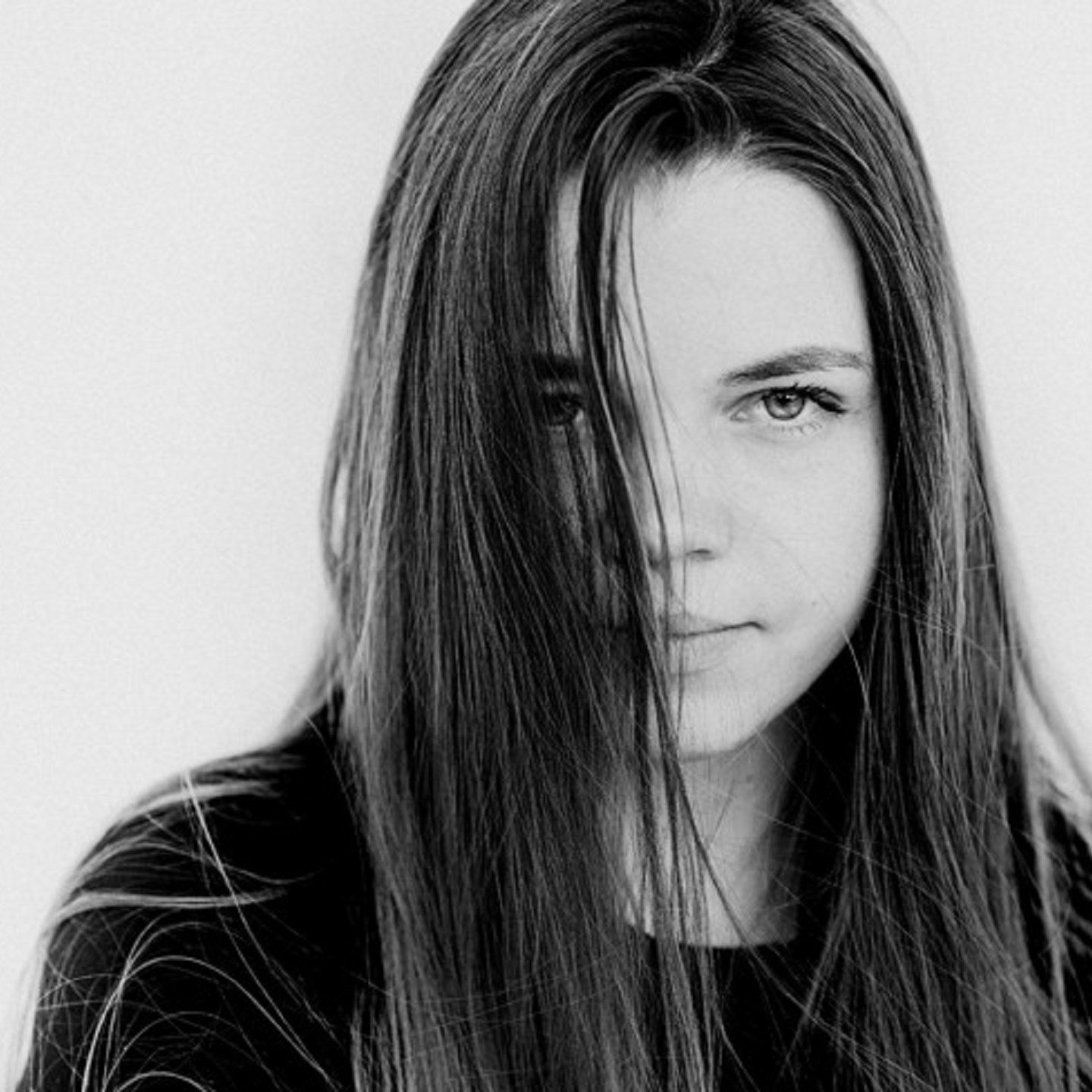 Ellie (GR) · Artist Profile