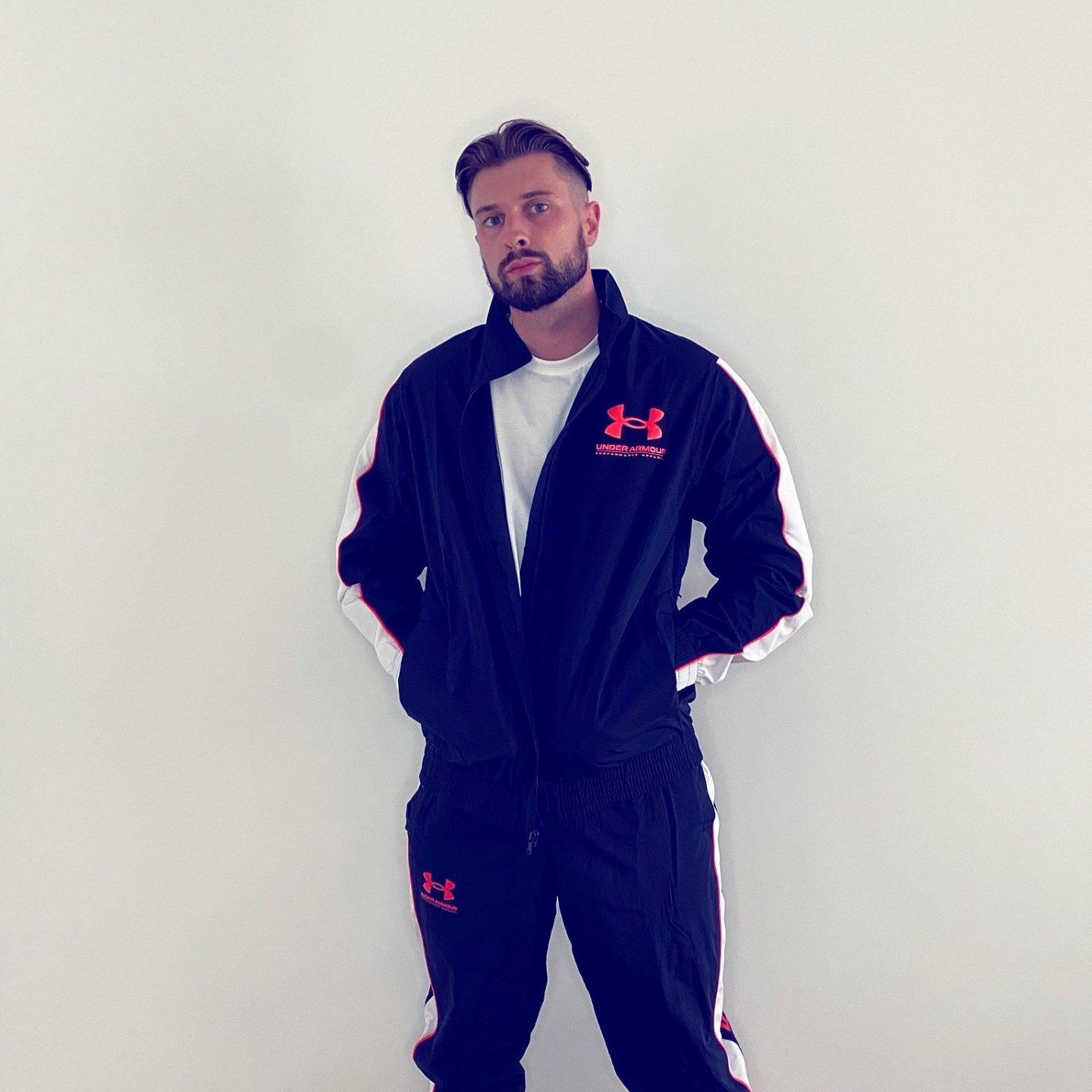 Elliot Bradley (2) · Artist Profile