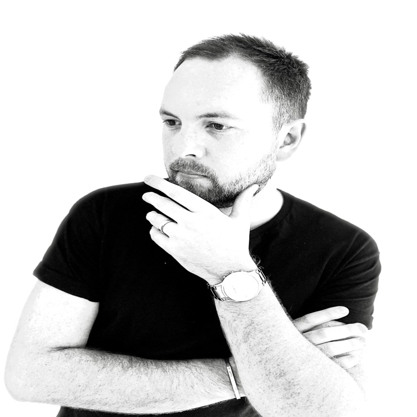 Elliot Moriarty · Artist Profile