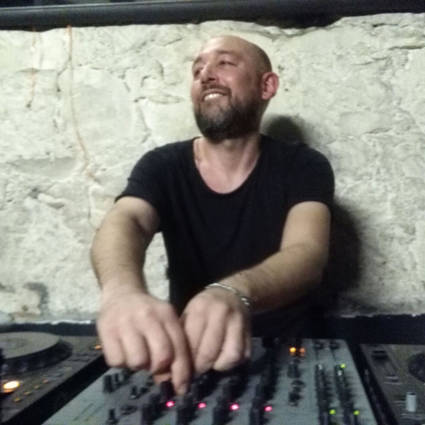 Emix · Artist Profile