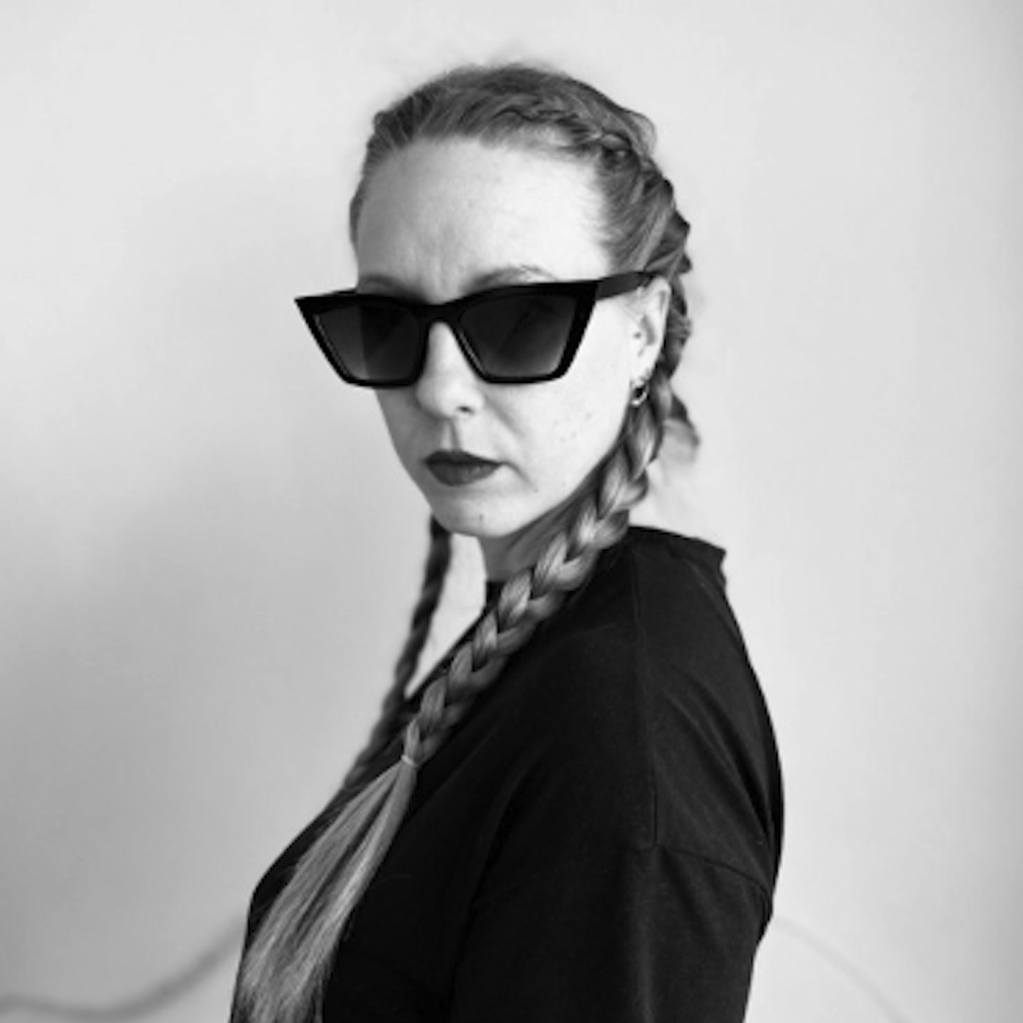 Emma X · Artist Profile