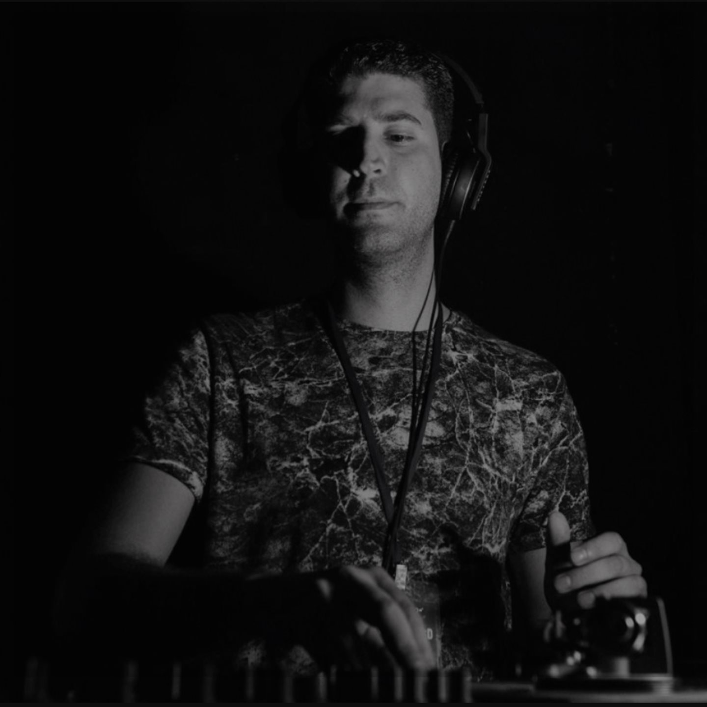 E.N.D.Ö · Artist Profile