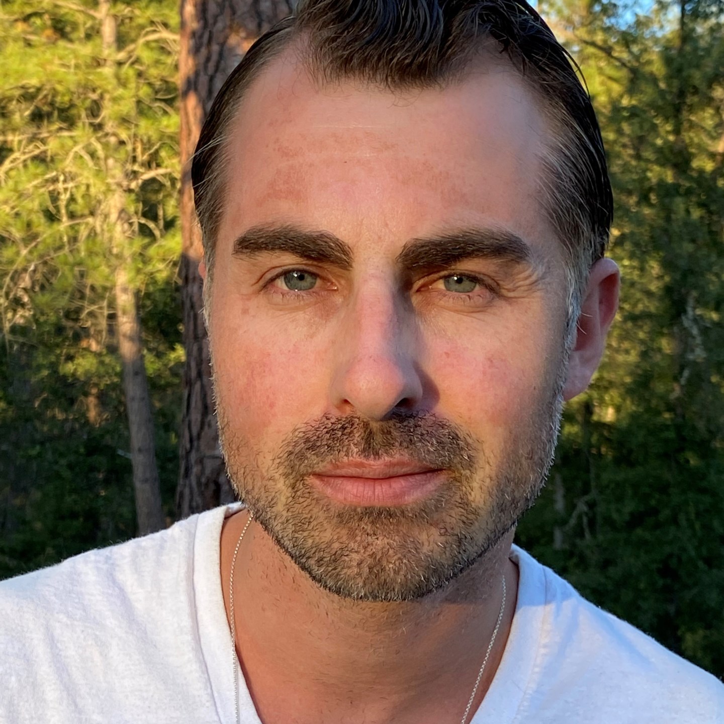 Eric Tucker · Artist Profile