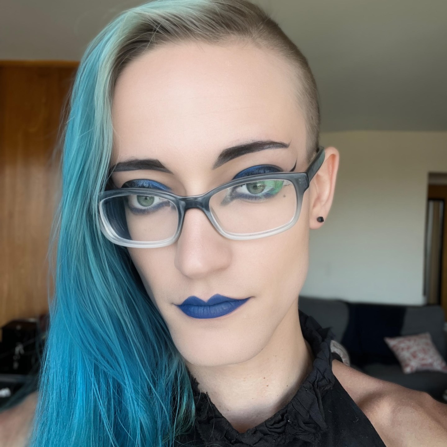 ERINYES · Artist Profile