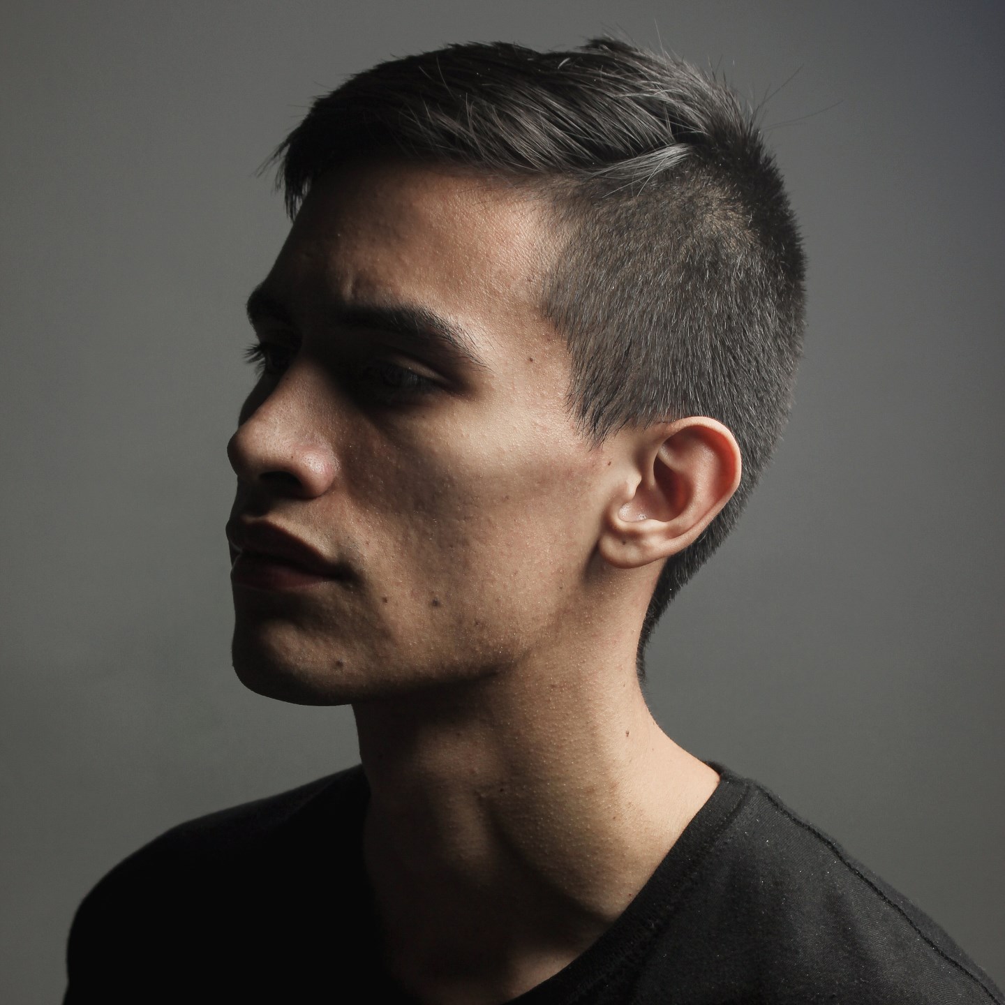 Esteban Miranda · Artist Profile