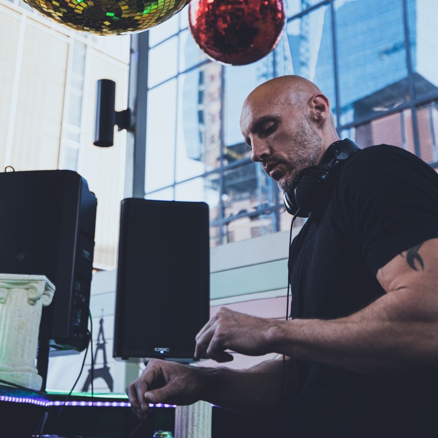 Evan Guerra · Artist Profile