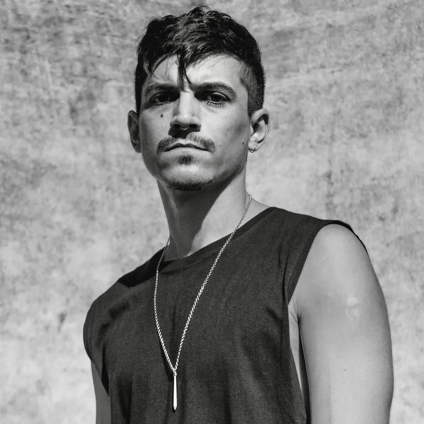 Faustø · Biography