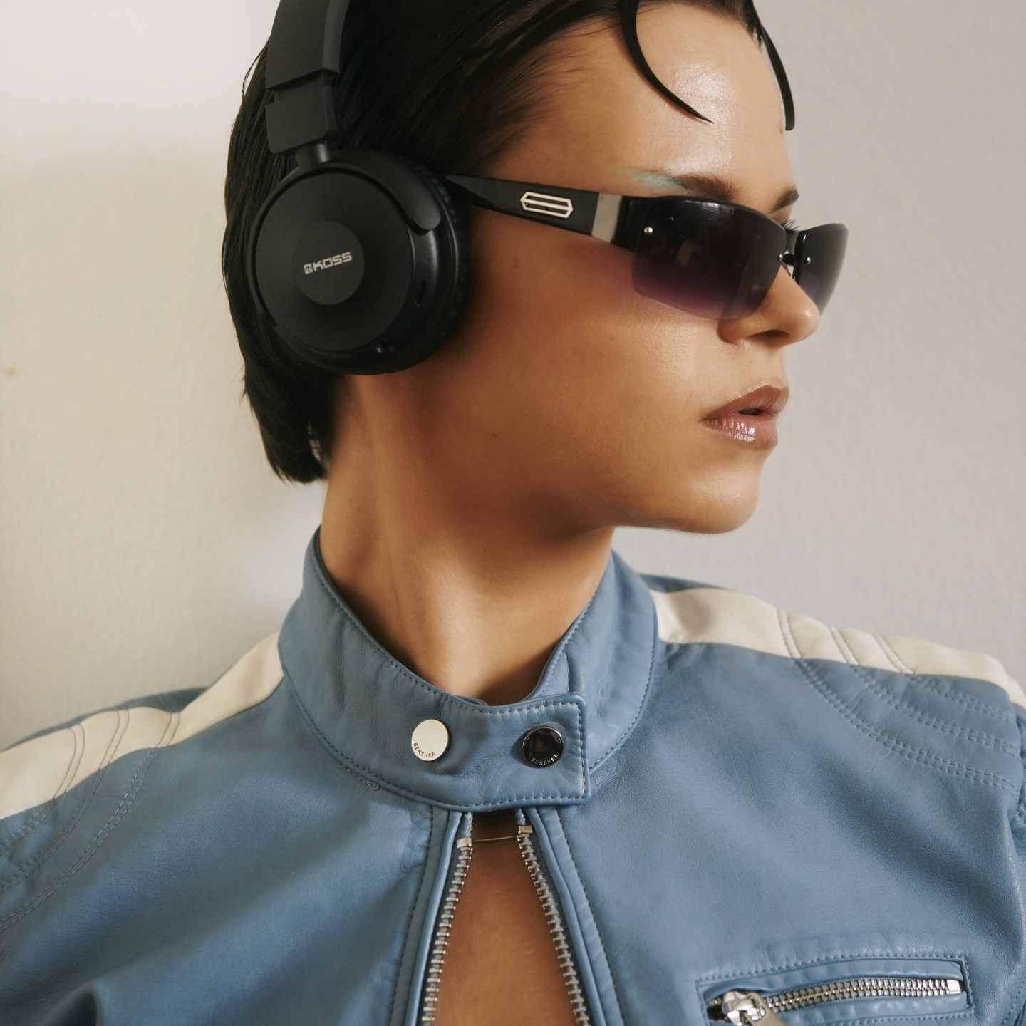 Fembot · Perfil de Artista