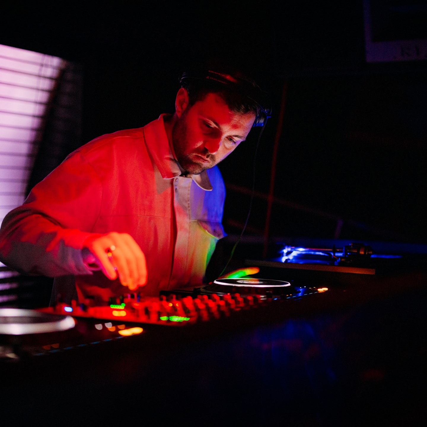 Ferrie · Artist Profile