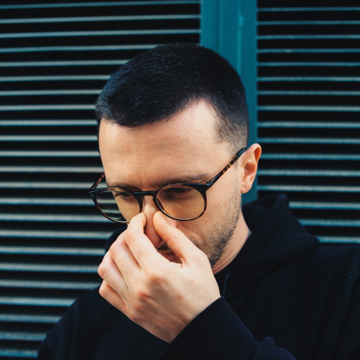 fora (2) · Artist Profile