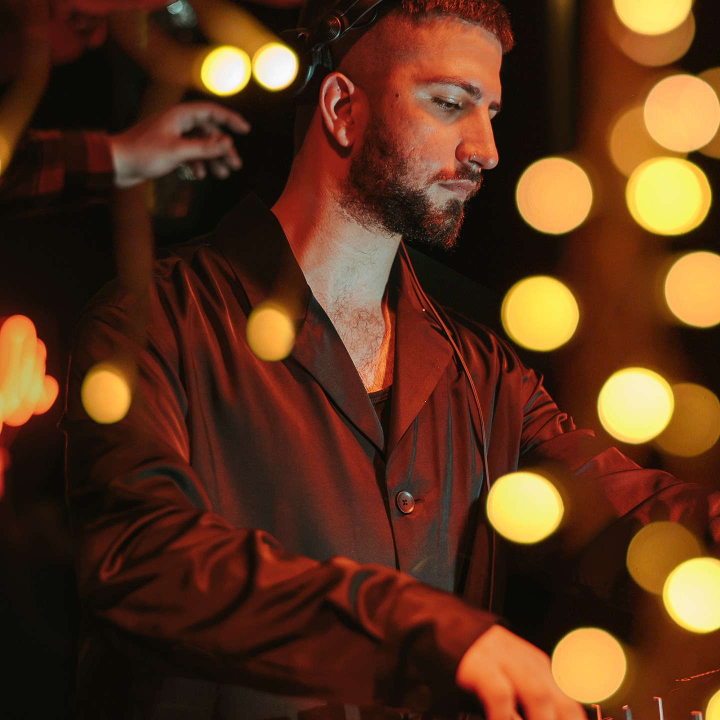 Friez · Artist Profile