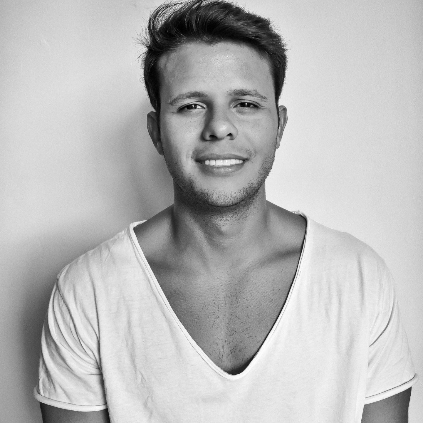 Gabriel Sarus · Artist Profile