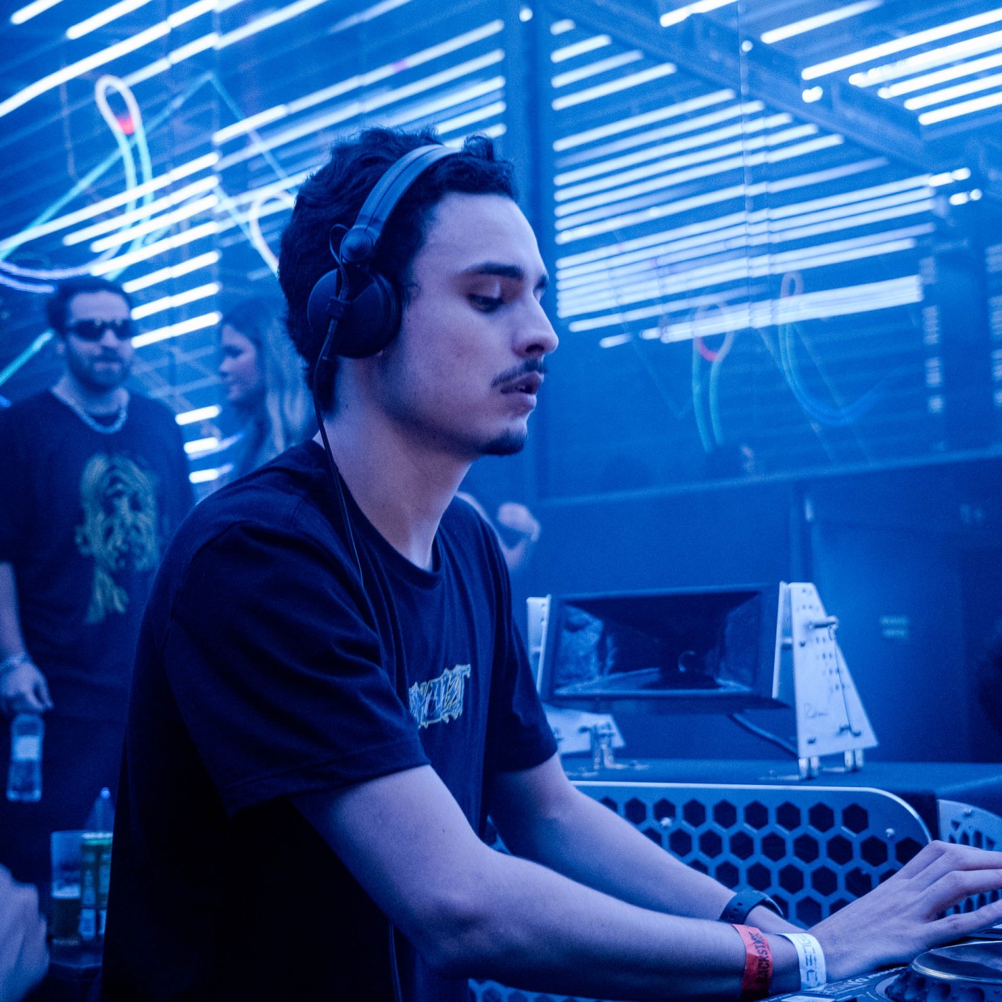 GARIB · Artist Profile