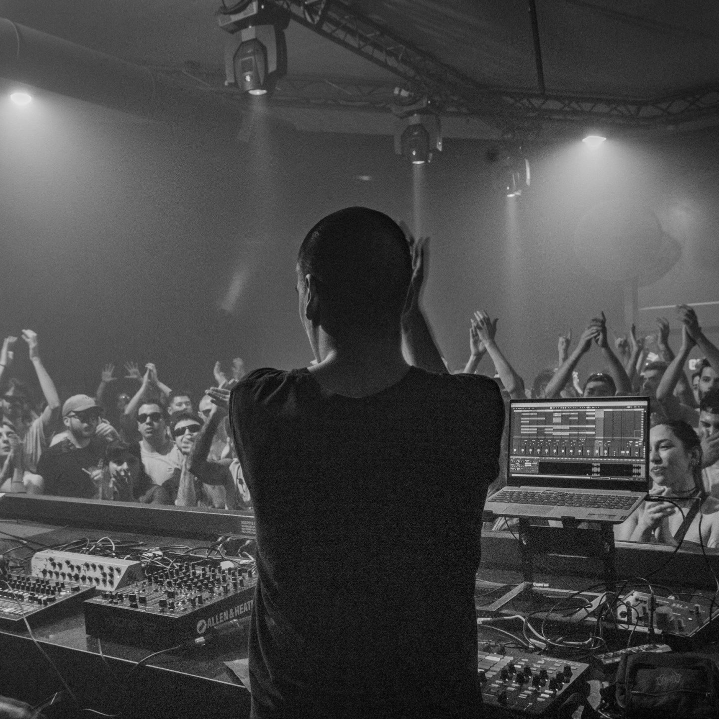 Gaston Fiore · Artist Profile