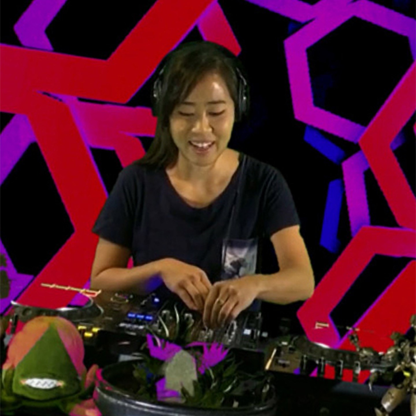 ghostlyfox · Artist Profile