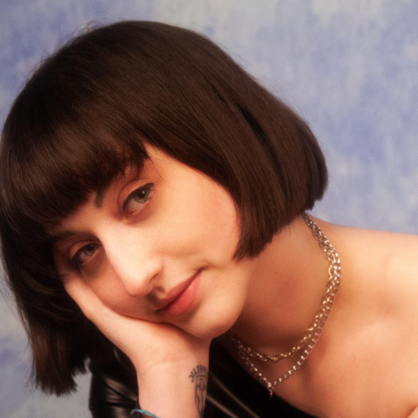 girl_irl · アーティストプロフィール